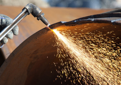 Autogeen lassen en snijden - IJsfabriek Strombeek